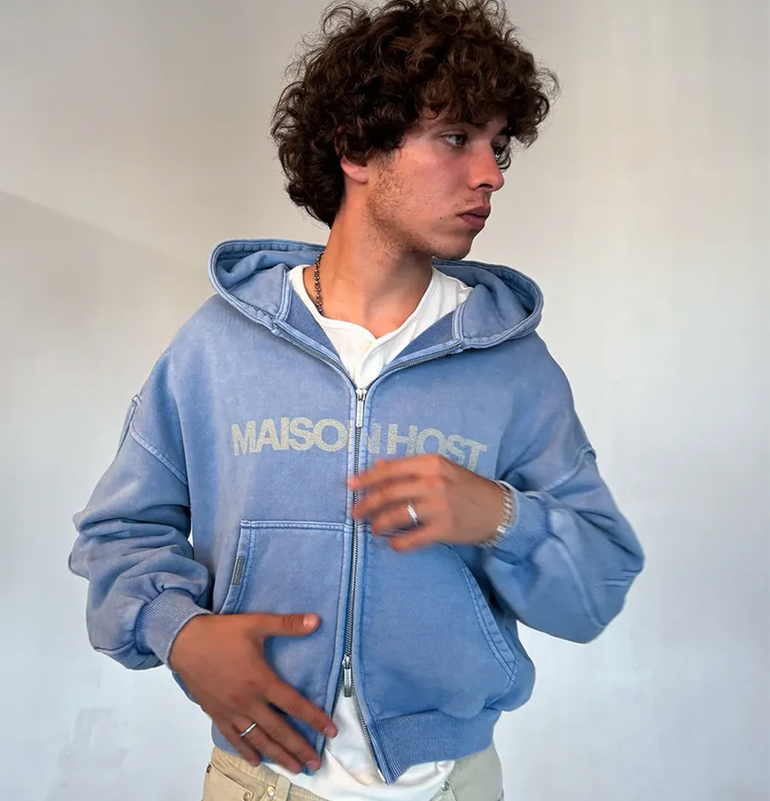 MAISON HOST – Sneakz